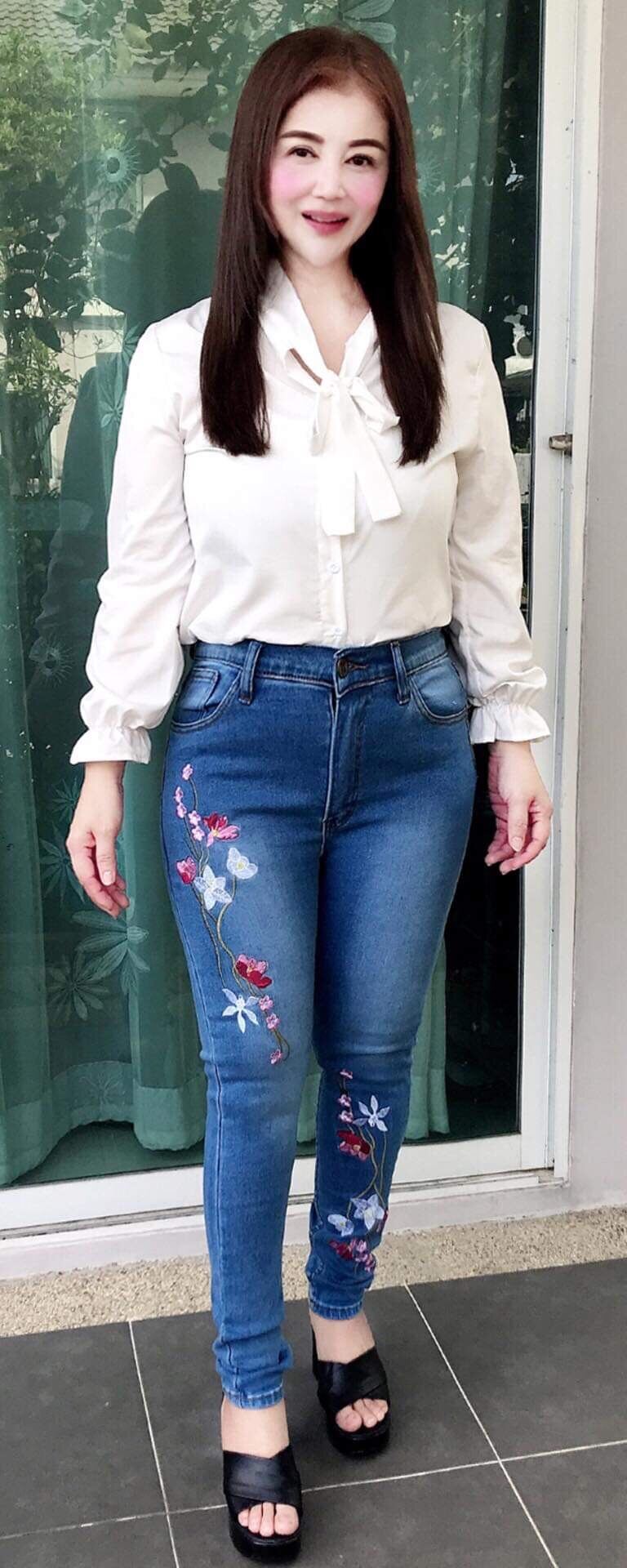 ยีนส์ยืดปักต์9ส่วน | Lazada.co.th