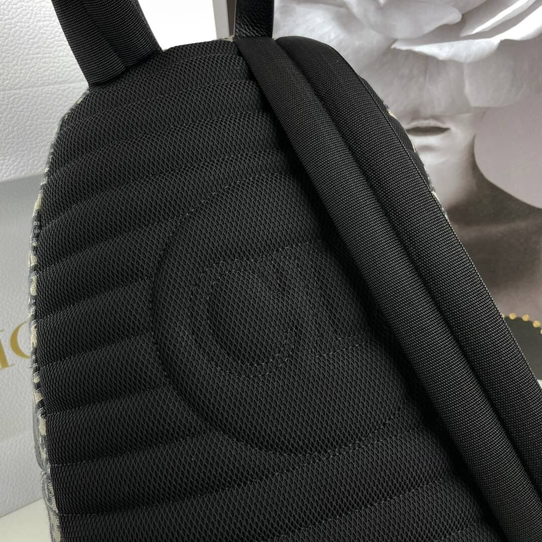 CD backpack เกรด vip Size ยาว30cm สูง42cm - Ladybrandname - ThaiPick