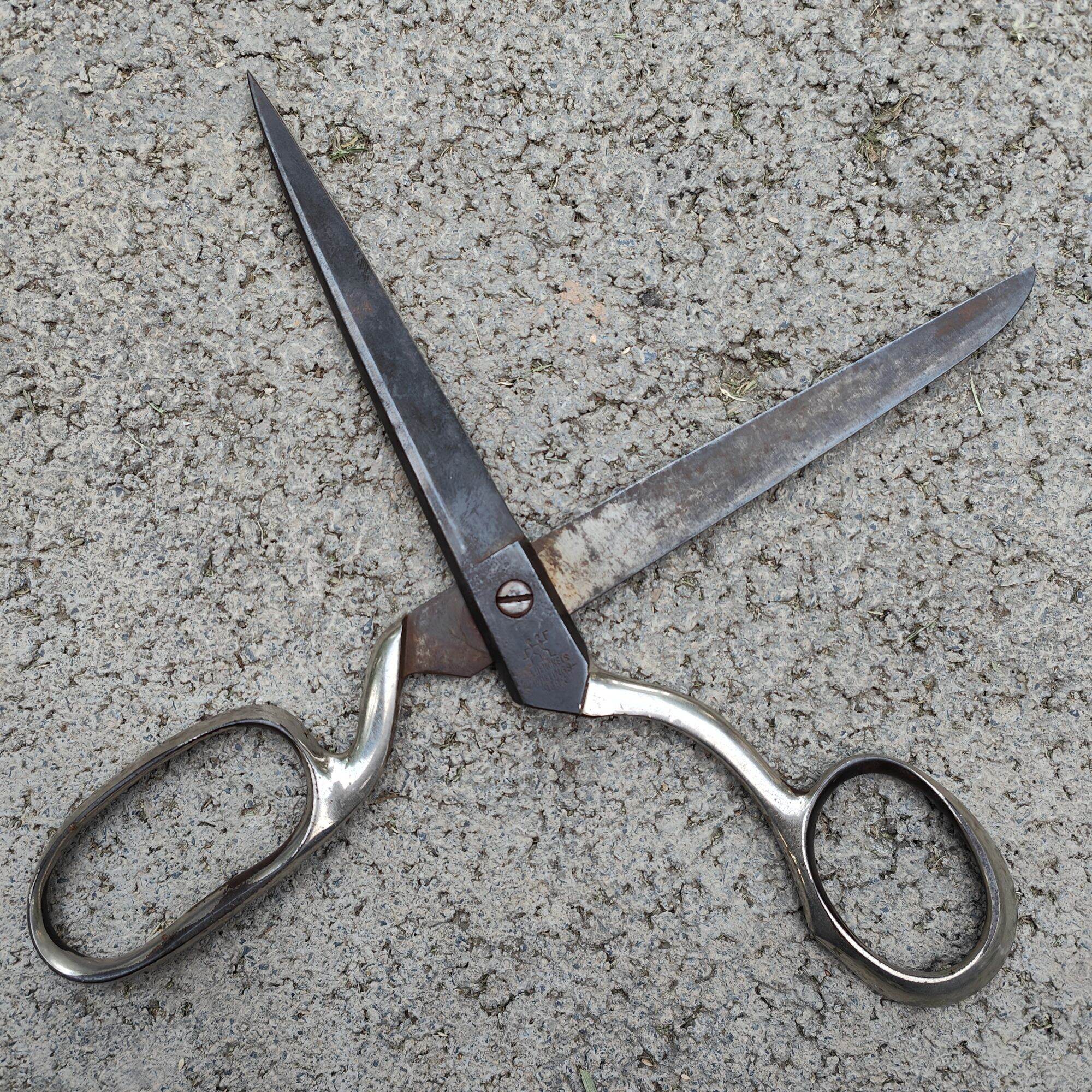 กรรไกรมือสอง งานเก่าปีลึก ตราคนคู่ , ตุ๊กตาคู่ ZWILLING J.A.HENCKELS ...