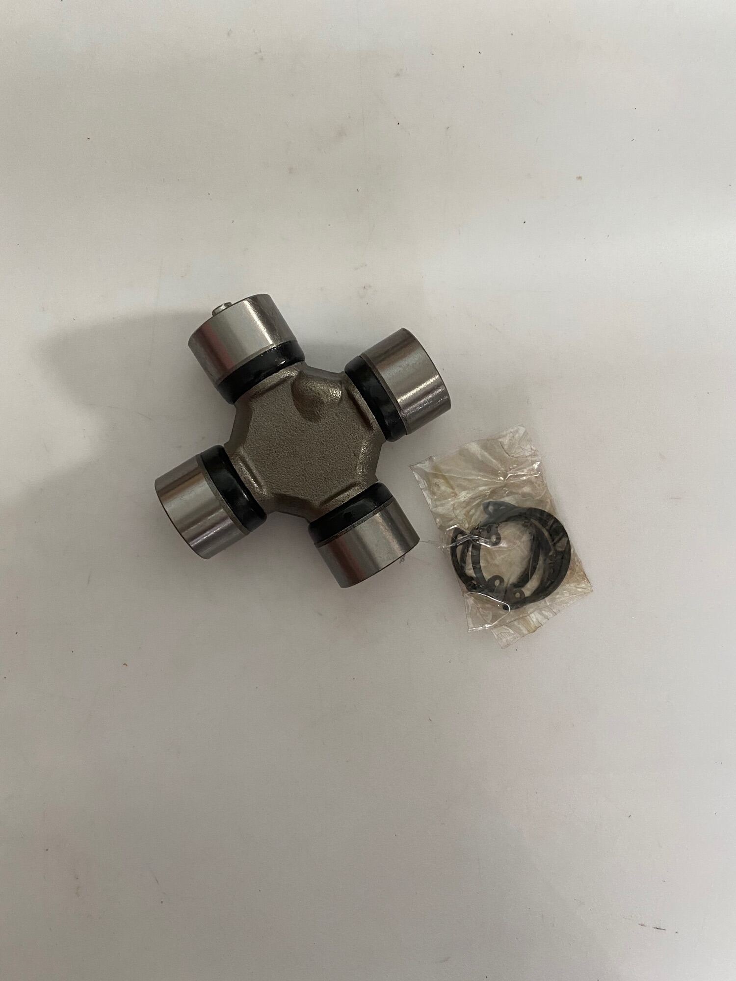 ยอยกากบาทเพลากลางGU1000 ฟรอน์เทียร์ 27x82 1ตัว | Lazada.co.th