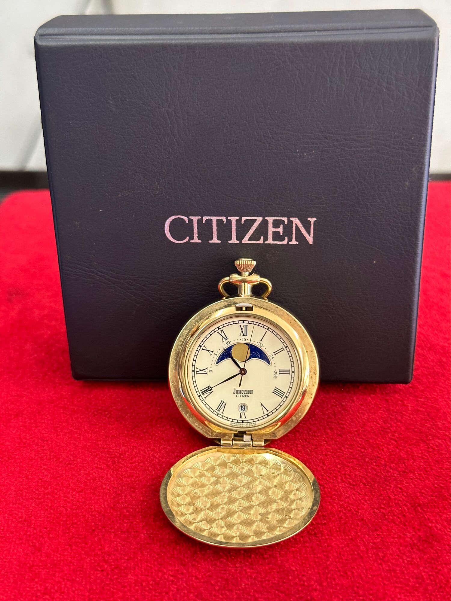 CITIZEN JUNCTION Quartz ตัวเรือนทองชุบ นาฬิกาพกพา มือสองของแท้ | Lazada ...