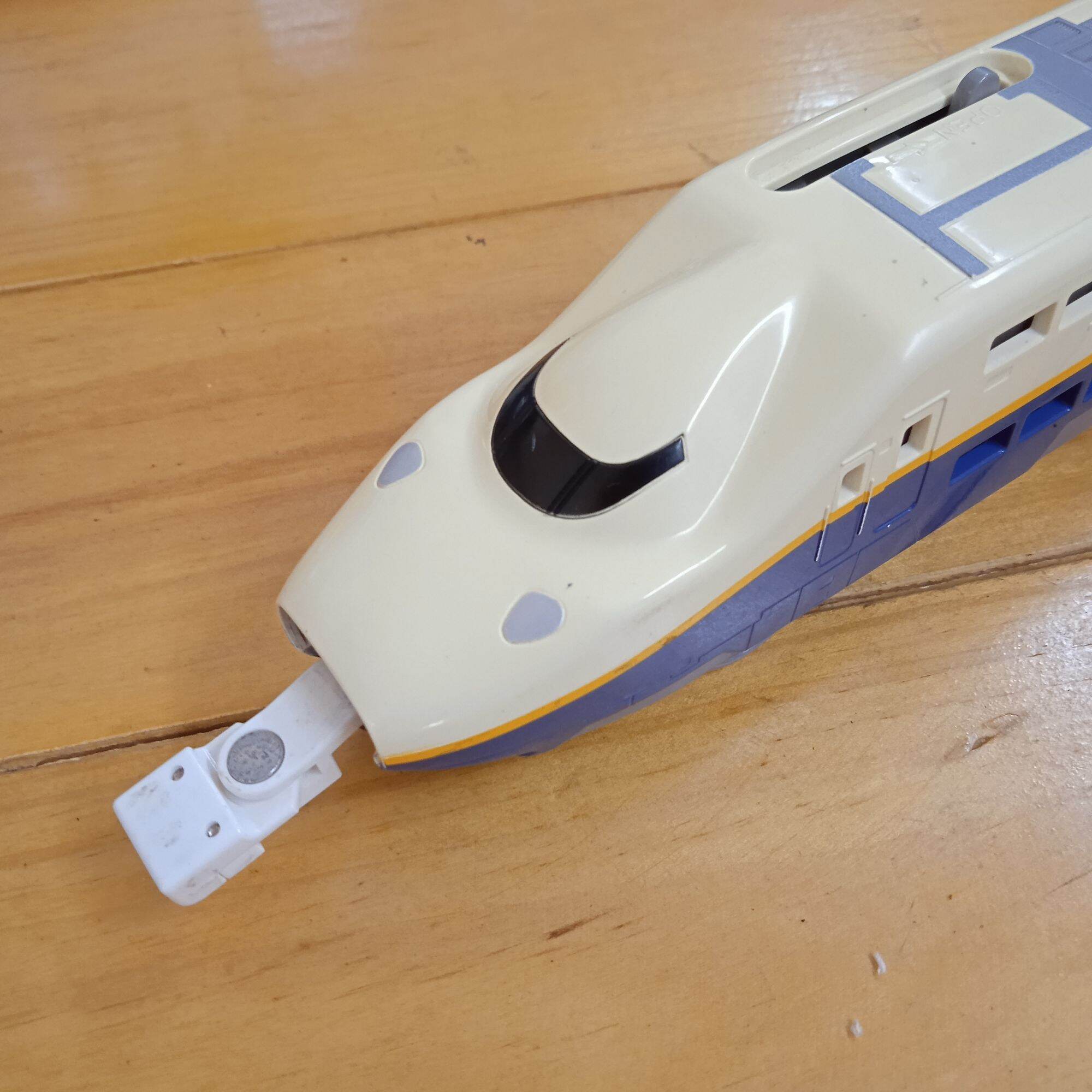 รถไฟ Tomy แท้ ขบวน E 4 max shinkansen ขาย 85 บาท - เบนนี่ ลุงรถไฟ ...