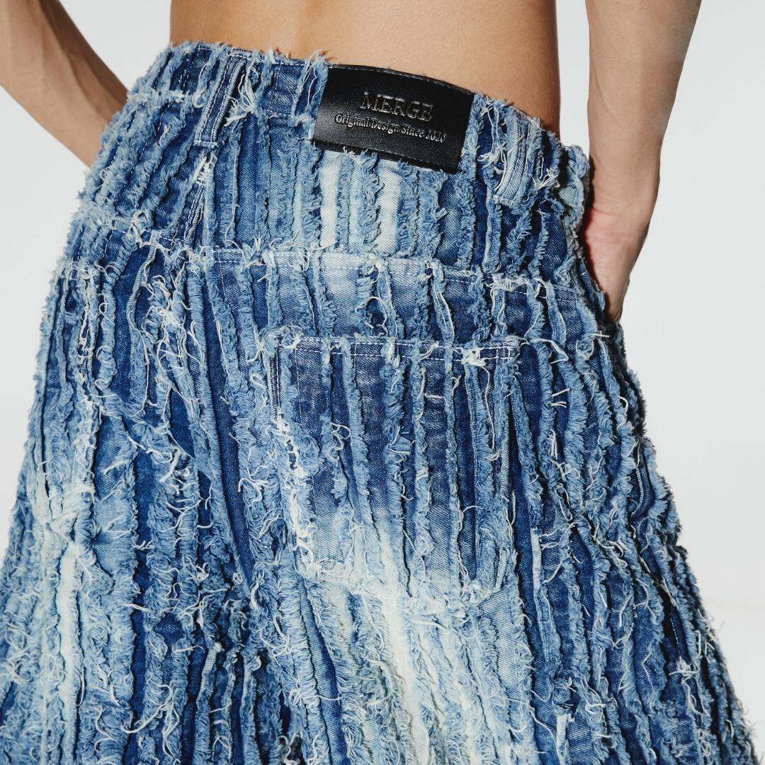Merge Official - Fuzzy Jeans (ทุกไซส์ Pre-Order 15 วัน) - Merge ...