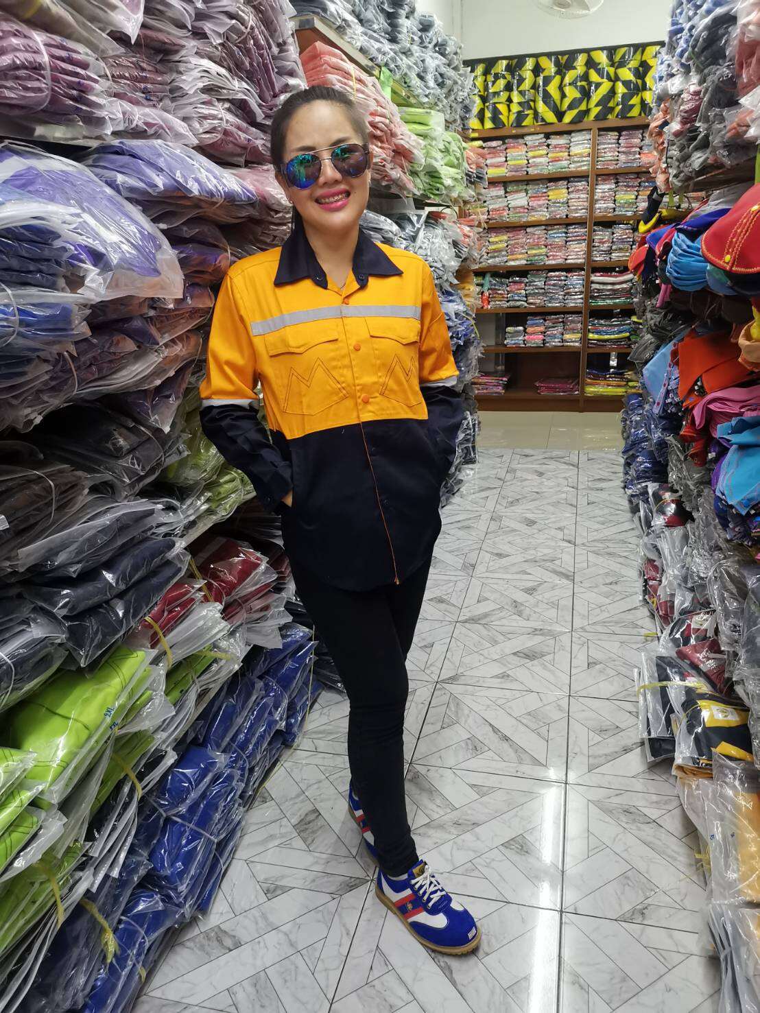 เสื้อทำงาน,เสื้อช็อป แถบสะท้อนแสง เอวปล่อยเข้ารูป - P & P shop By เจ้าของแบรนด์ - ThaiPick