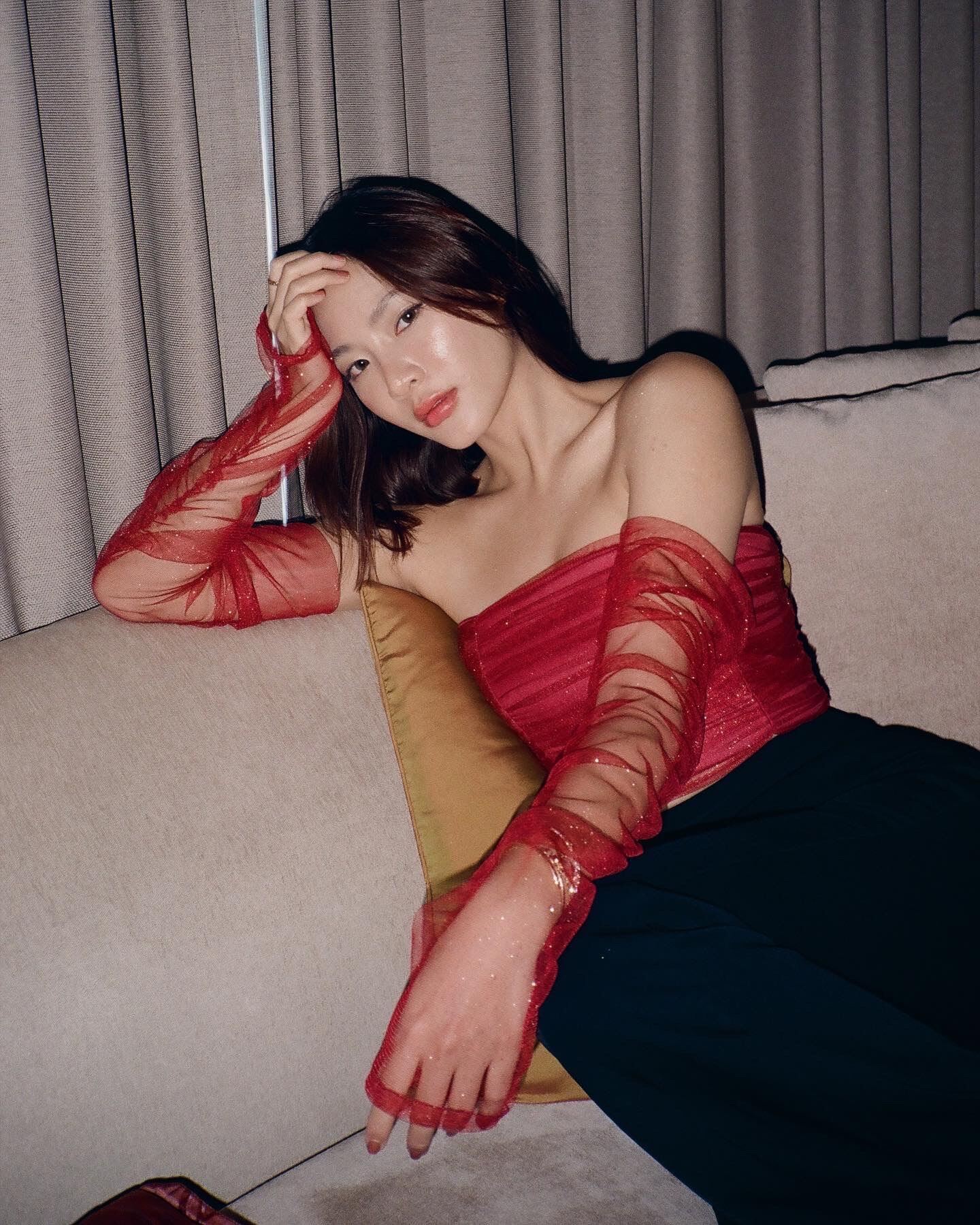 THREE THE LABEL - SEARRA TOP - เสื้อเกาะอกพร้อมปอกแขน - Three.thelabel - ThaiPick