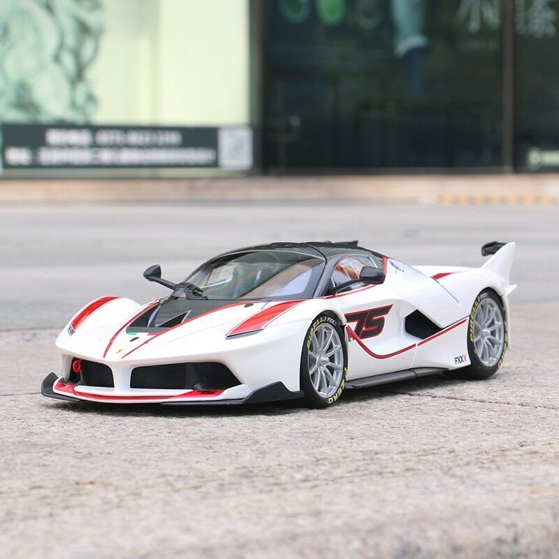 รถ 1:18 Ferrari Signature Series รุ่น FXX K [Bburago] - PKTOY - ThaiPick